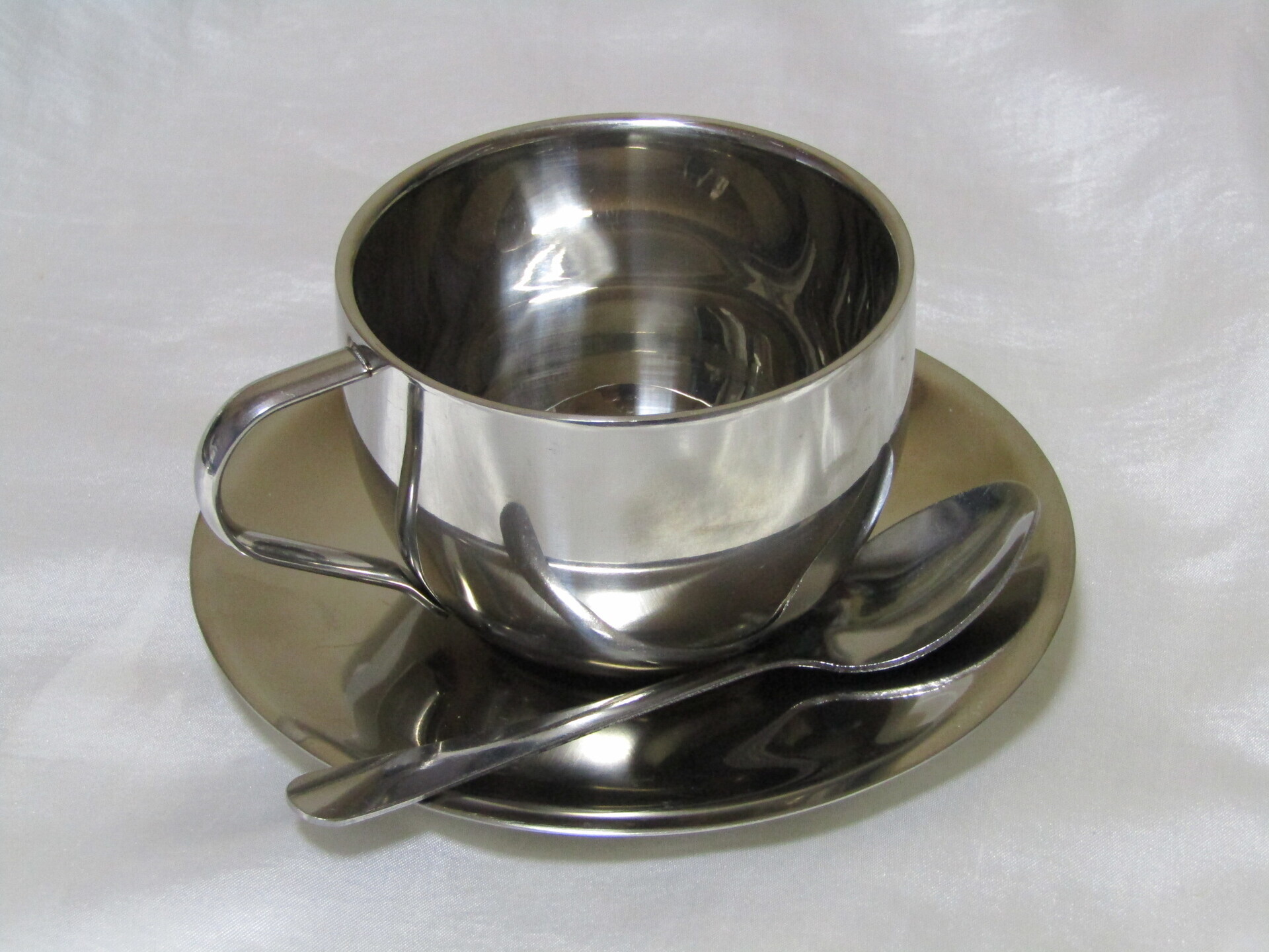 朝食と、ピカピカなステンレス製の食器類！: ひとり飯ブログ